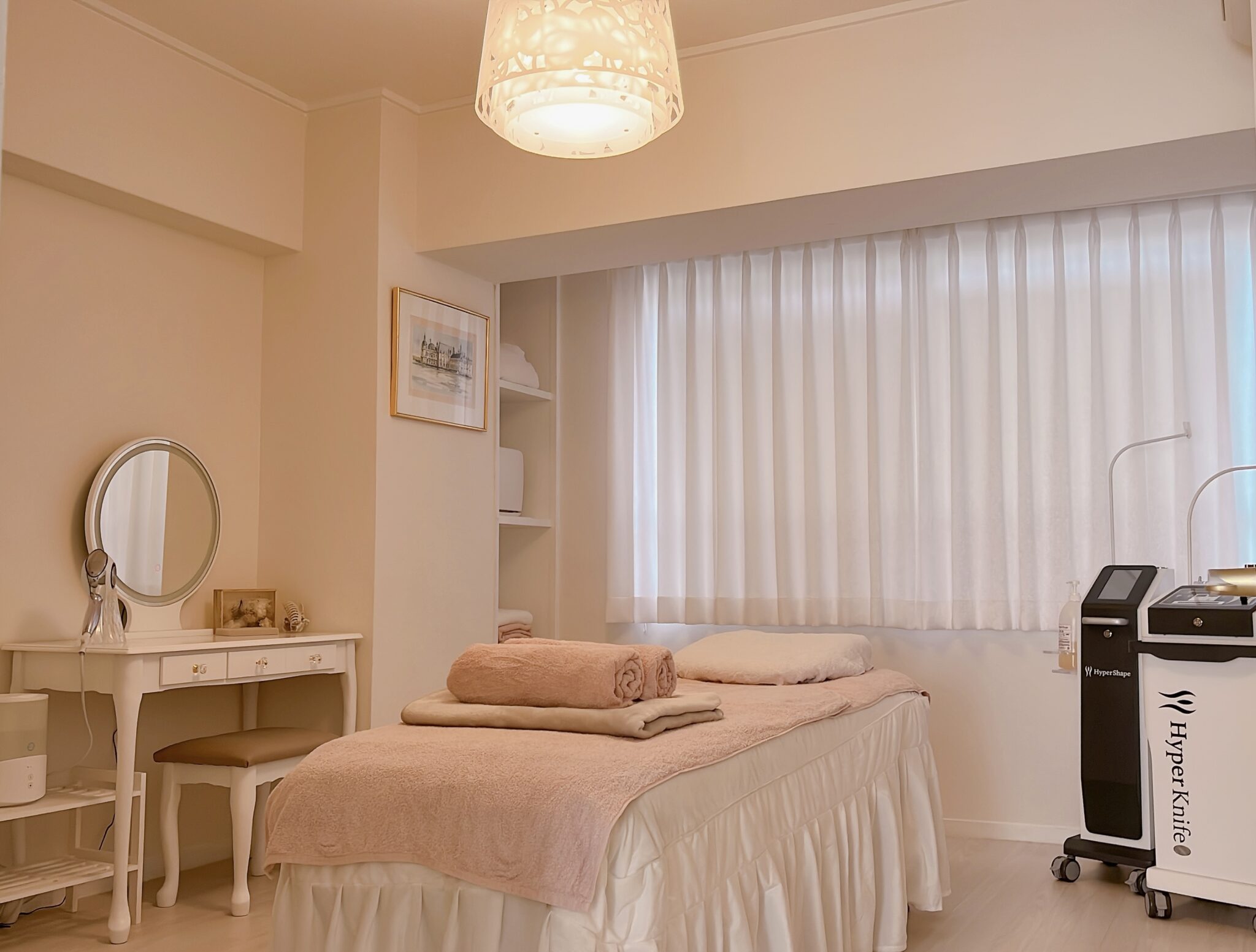 GALLERY | 脚やせ専門ボディメイクB-CHERISH